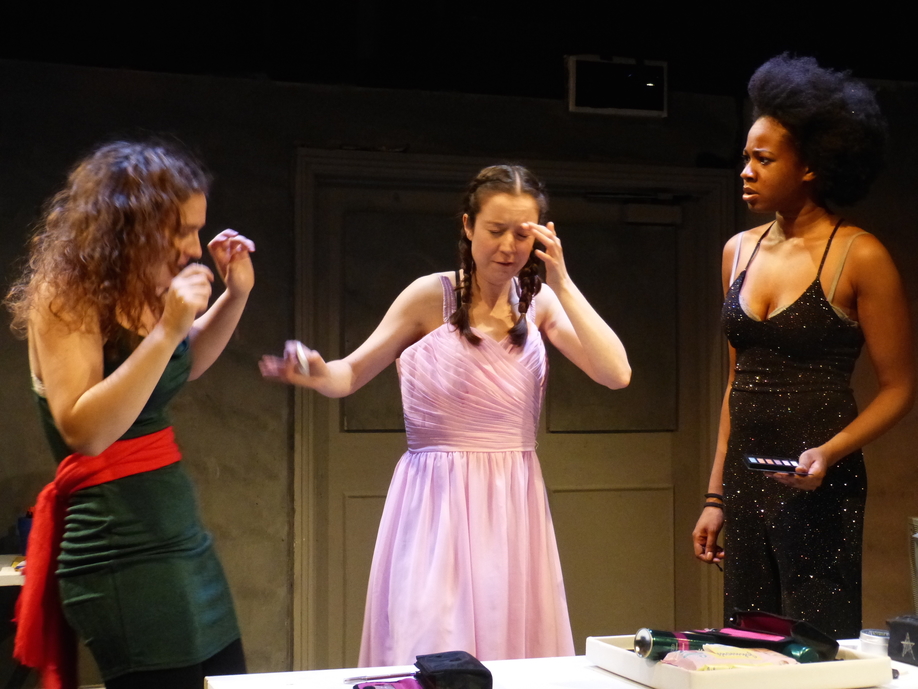 Head-rot Holiday, Hope Theatre – Review – Breaking The Fourth Wall